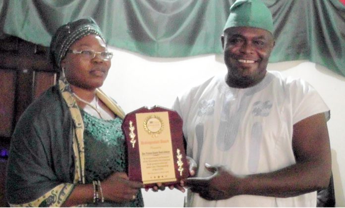 Iba LCDA boss Ramota Oseni-Adedayo bags Lagos Panorama SDG Grassroots ...